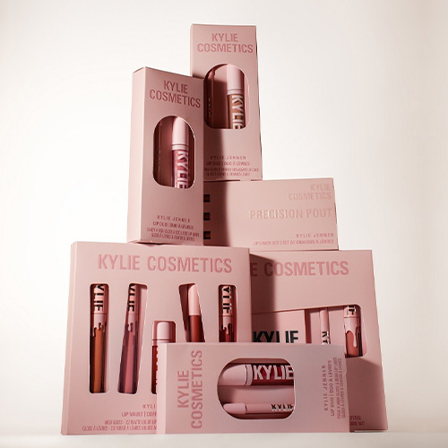 Kylie Cosmetics Holiday 2023 Collection ⋆